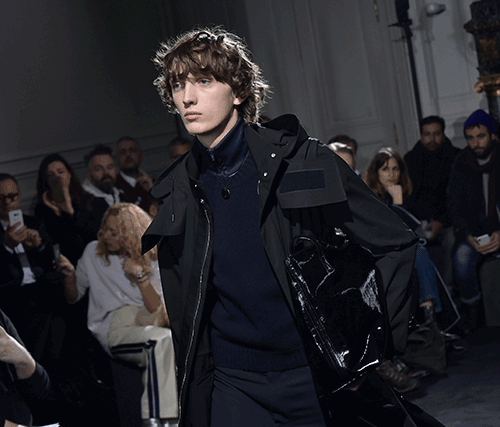 Frange homme : nouvelle tendance coiffure masculine | Treatwell